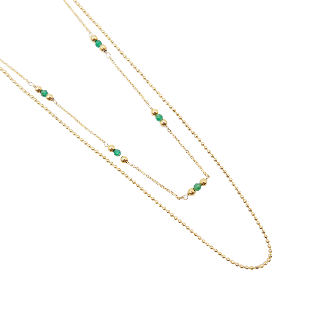 Collier multirang en acier doré à fines chaines et pierres vertes